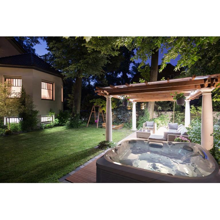 J485-UK-2019-Lifestyle - Powercut