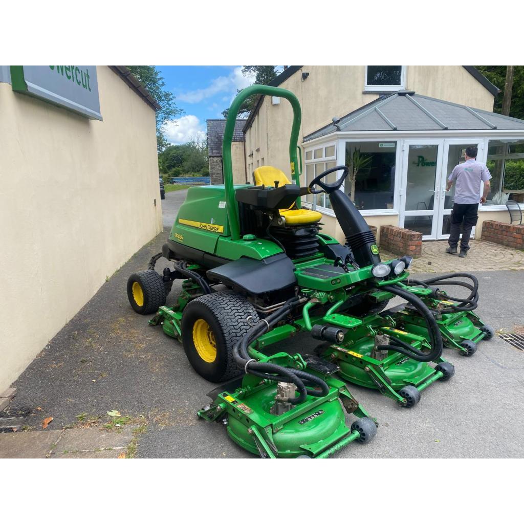 Used John Deere 9009A Semi-Rough Mower - Powercut